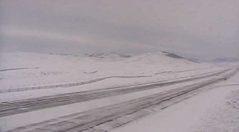 Winter weather closes I-15 at Monida Pass